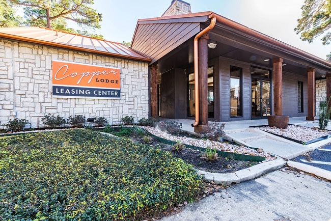 Copper Lodge - Houston, TX | Apartment Finder