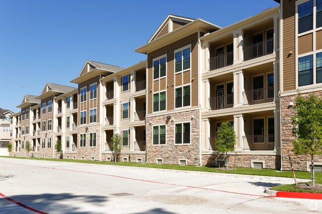 2121 Ella Apartments - Houston, TX | Apartment Finder