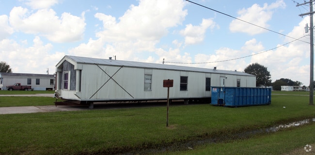 Countryside Mobile Home Park - Scott, LA | Apartment Finder
